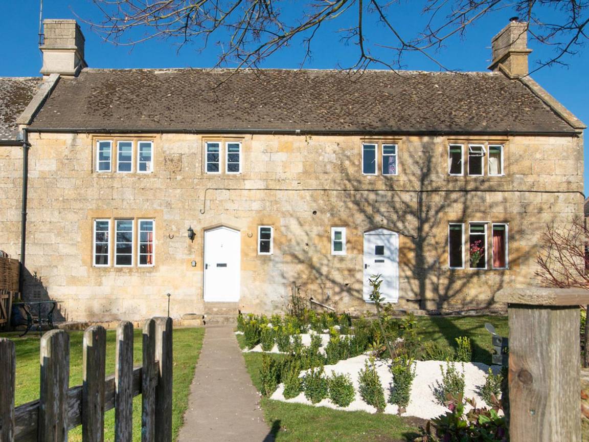 Cottage ∙ 2 Bedrooms ∙ 4 Guests - Winchcombe