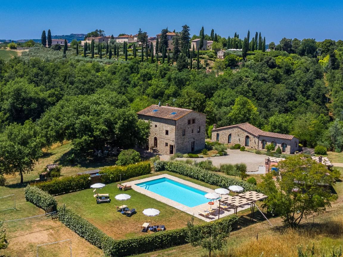 270 M² House ∙ 6 Bedrooms ∙ 12 Guests - Monteriggioni