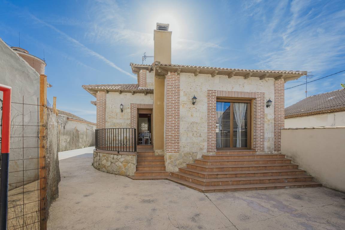 263 M² House ∙ 4 Bedrooms ∙ 12 Guests - Coca