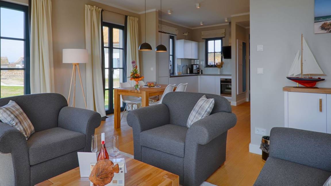 100 M² House ∙ 2 Bedrooms ∙ 4 Guests - Hiddensee