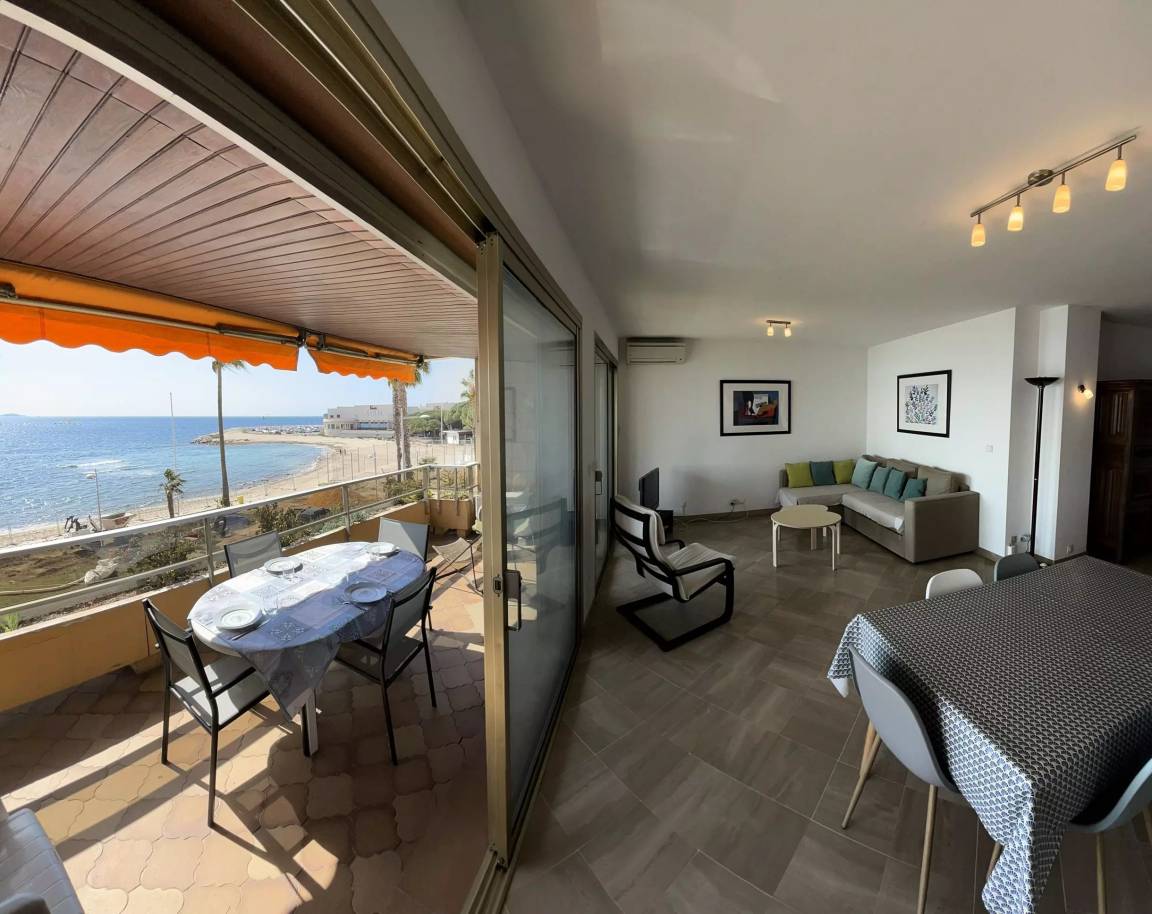 89 M² Apartment ∙ 2 Bedrooms ∙ 6 Guests - Bandol