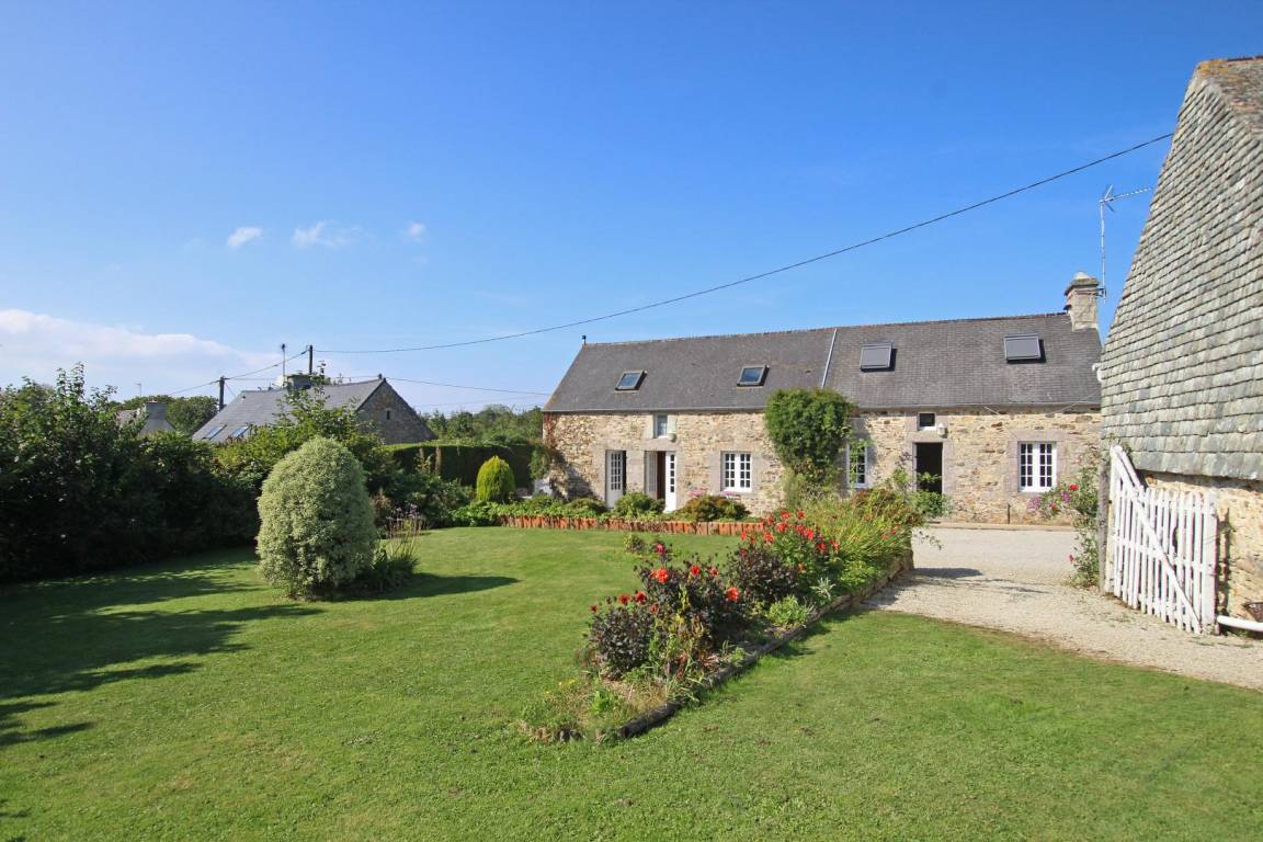 100 M² Gîte ∙ 3 Chambres ∙ 6 Personnes - Cotentin