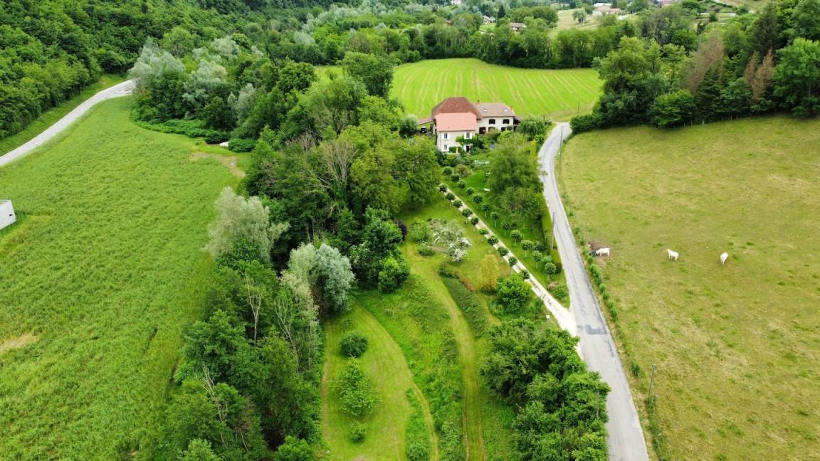 125 M² Maison De Vacances ∙ 3 Chambres ∙ 8 Personnes - Voiron