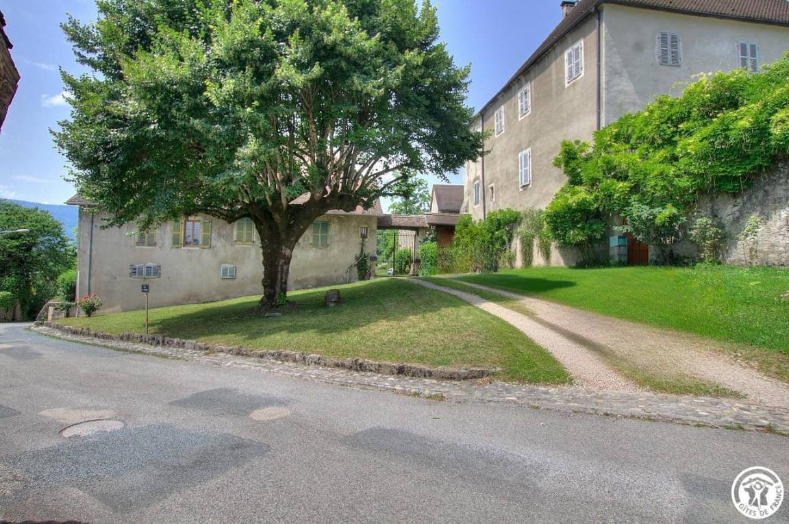 88 M² Gîte ∙ 2 Chambres ∙ 6 Personnes - Culoz