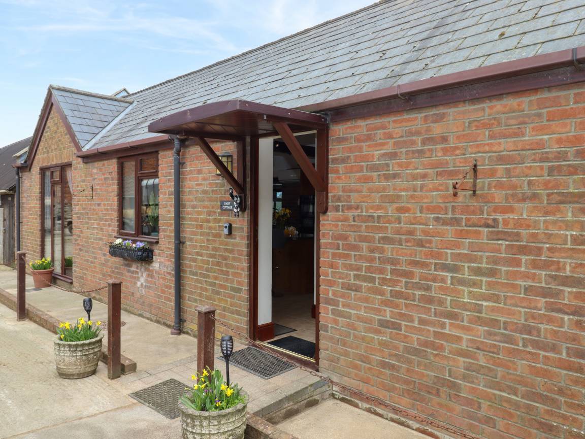 Cottage ∙ 2 Bedrooms ∙ 5 Guests - Lyme Regis