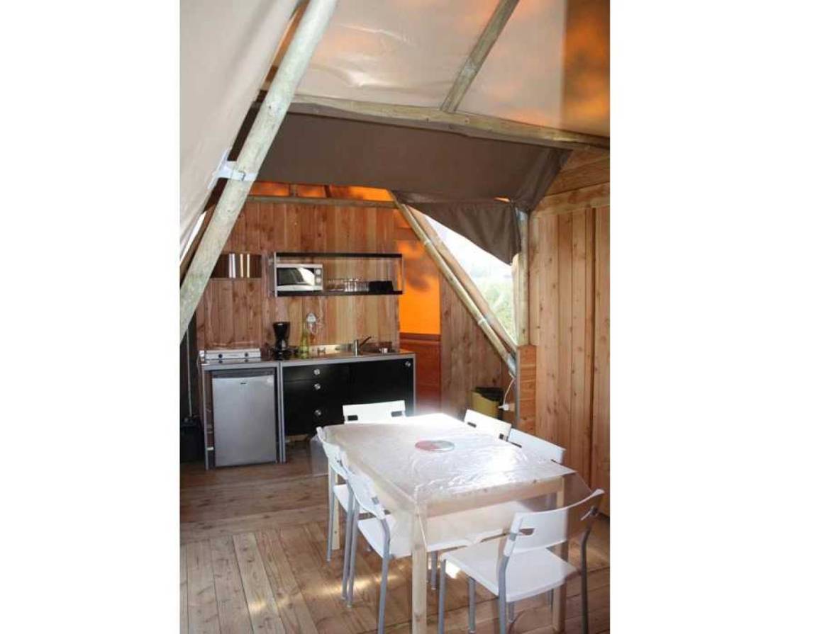 33 M² Tente ∙ 3 Chambres ∙ 6 Personnes - Deux-Sèvres