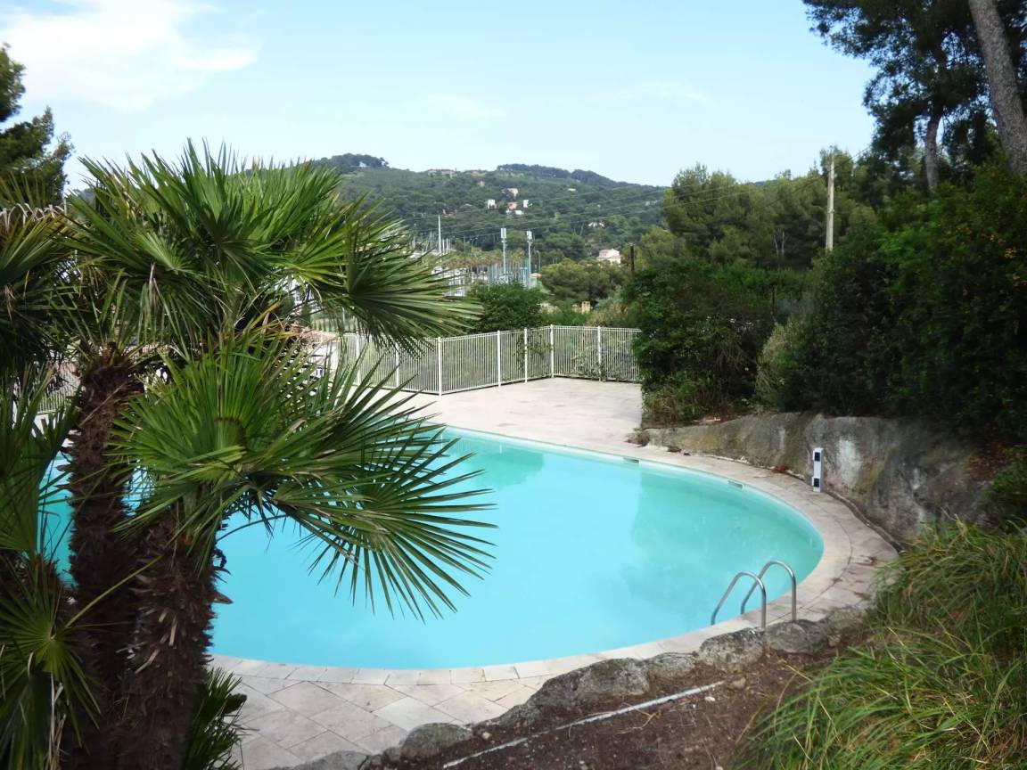 30 M² Studio Flat ∙ 1 Bedroom ∙ 4 Guests - La Seyne-sur-Mer
