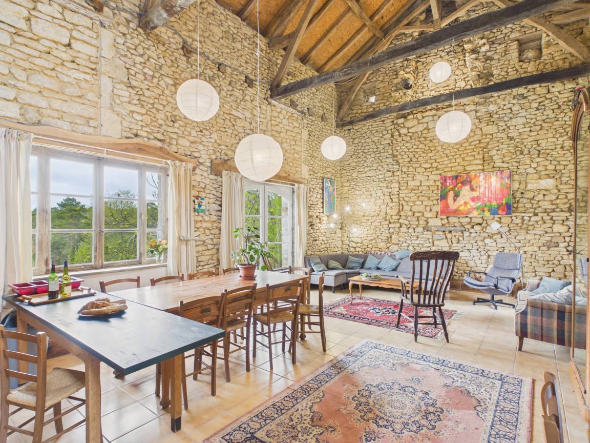 120 M² Cottage ∙ 5 Bedrooms ∙ 11 Guests - Dordogne