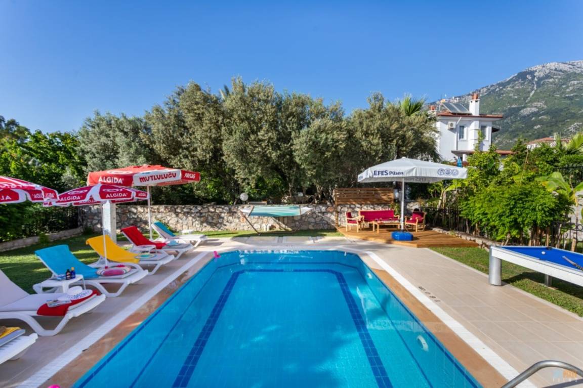 300 M² Villa ∙ 4 Bedrooms ∙ 8 Guests - Çalış Beach