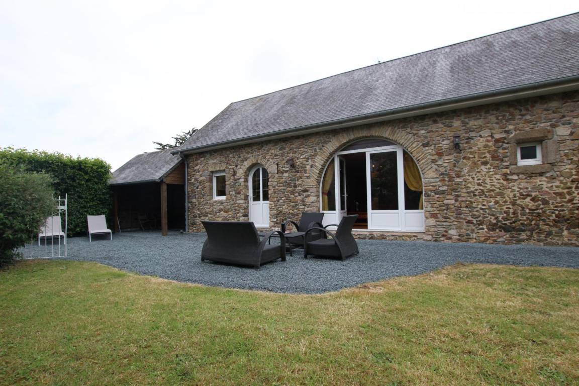 100 M² Gîte ∙ 3 Chambres ∙ 6 Personnes - Gouville-sur-Mer