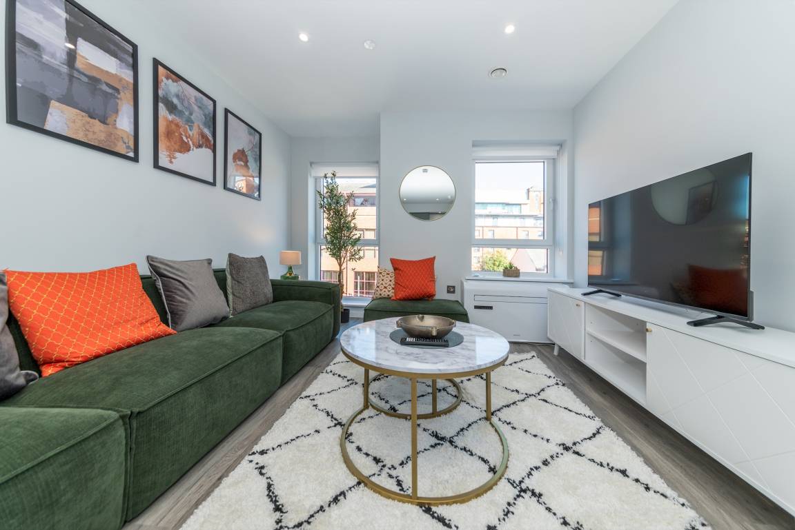 74 M² Apartment ∙ 2 Bedrooms ∙ 4 Guests - Reading