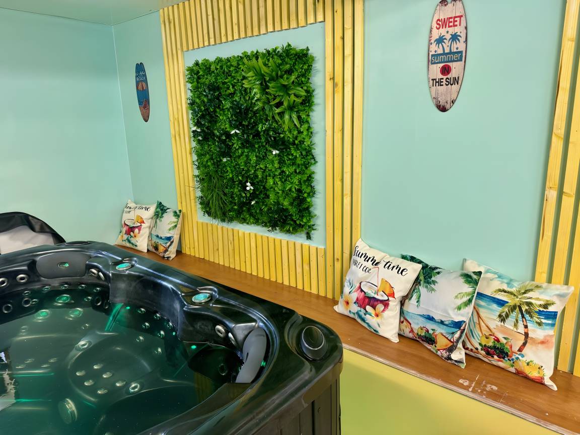 400 M² House ∙ 7 Bedrooms ∙ 15 Guests - Ardennes