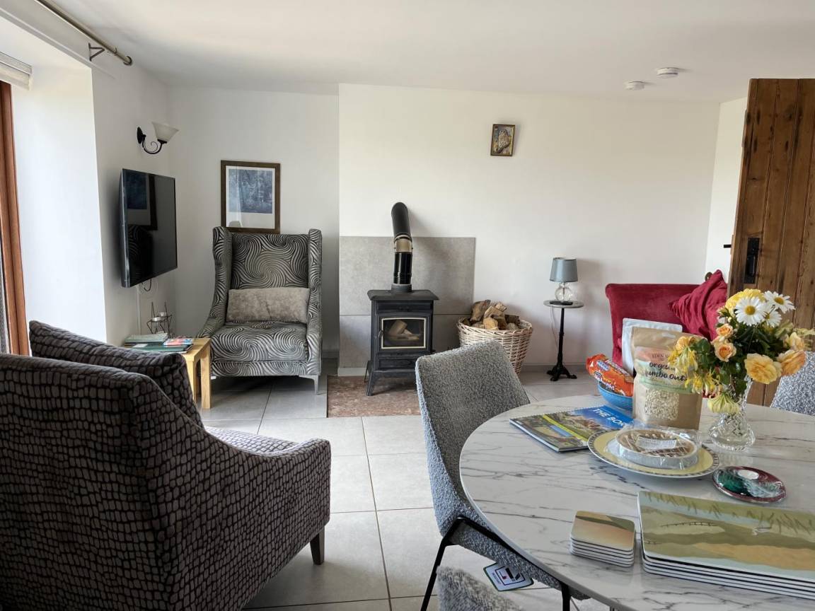 House ∙ 2 Bedrooms ∙ 4 Guests - Kelso