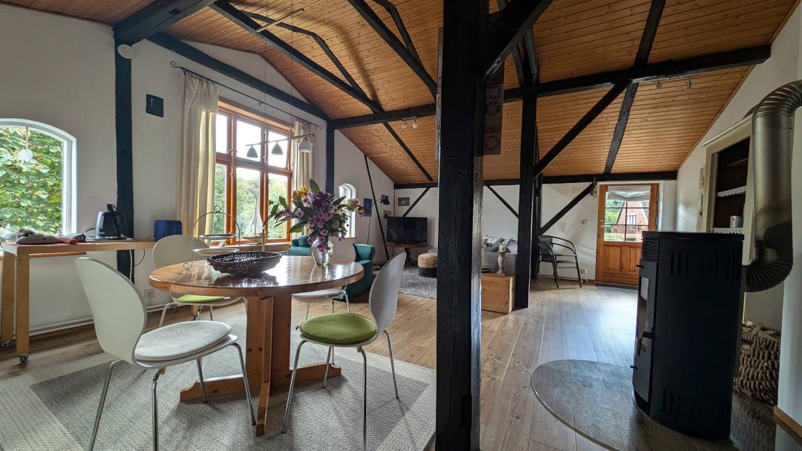 65 M² Ferienwohnung ∙ 1 Schlafzimmer ∙ 2 Gäste - Eddelak