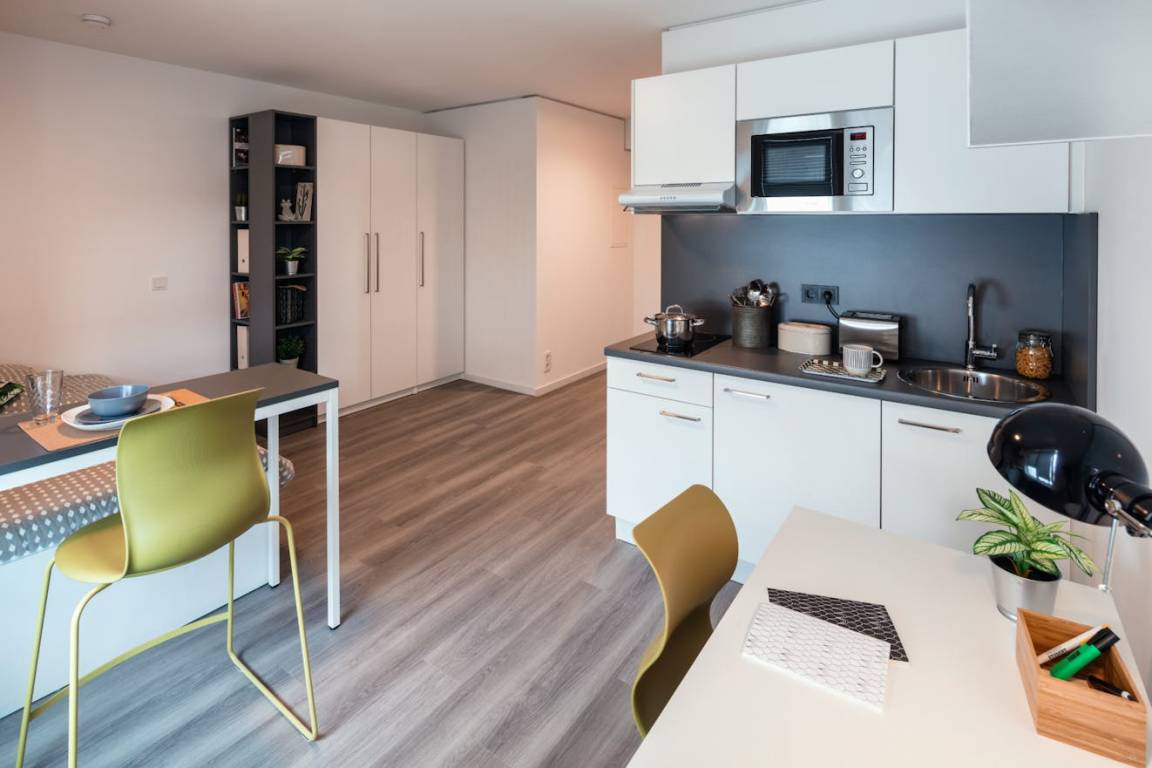 23 M² Appartement ∙ 1 Personne - Francfort-sur-le-Main