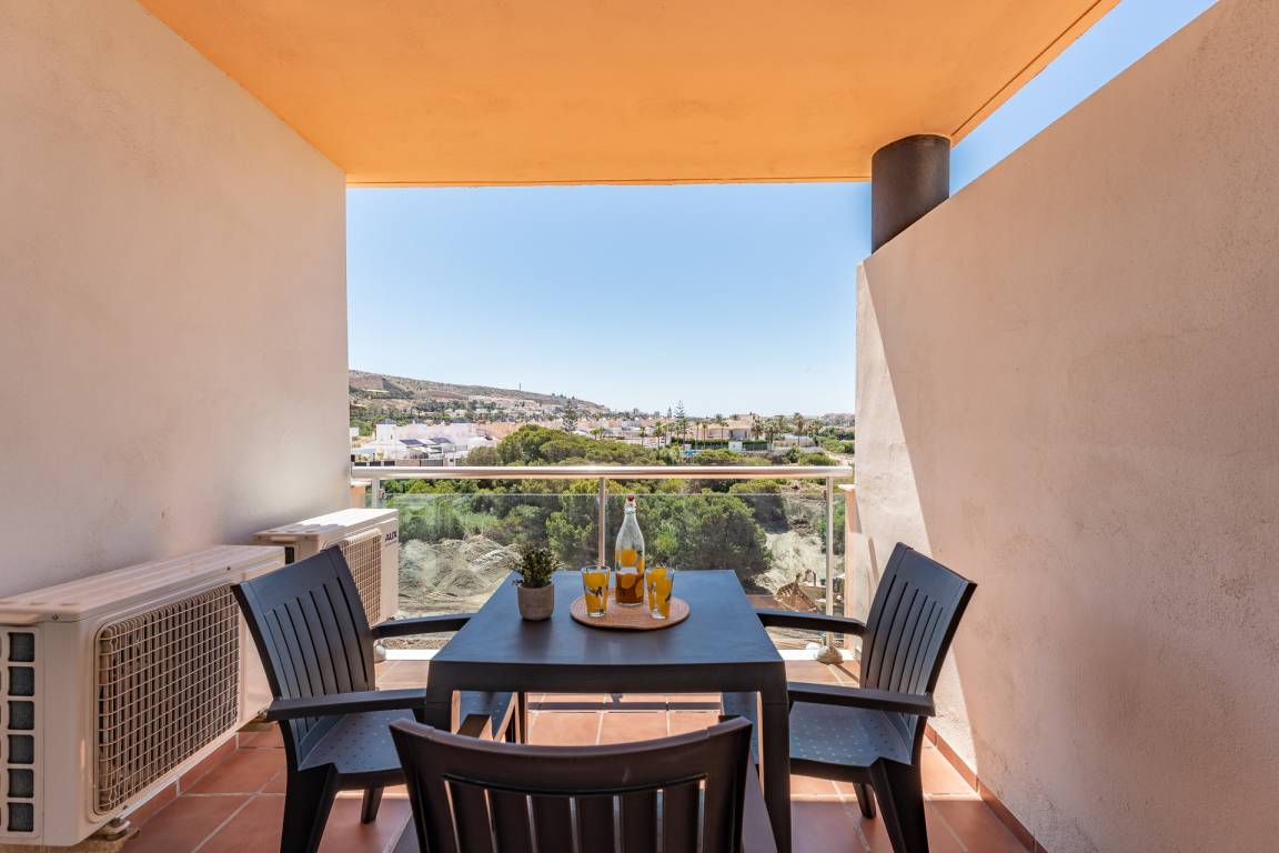 78 M² Apartamento ∙ 2 Habitaciones ∙ 4 Huéspedes - El Ejido