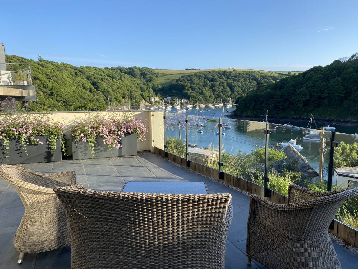 130 M² Apartment ∙ 2 Bedrooms ∙ 4 Guests - Noss Mayo