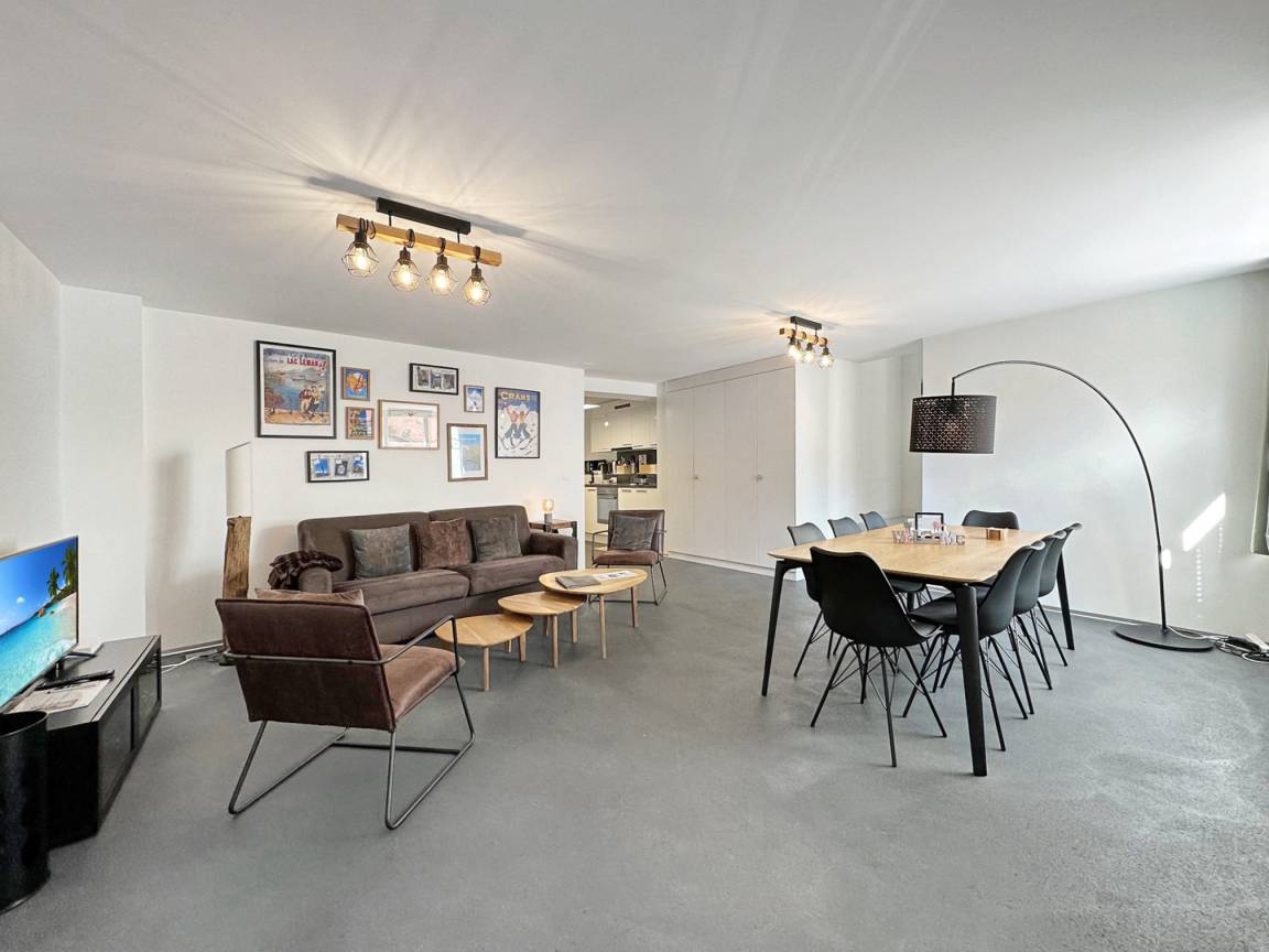 114 M² Ferienwohnung ∙ 1 Schlafzimmer ∙ 6 Gäste - Sion
