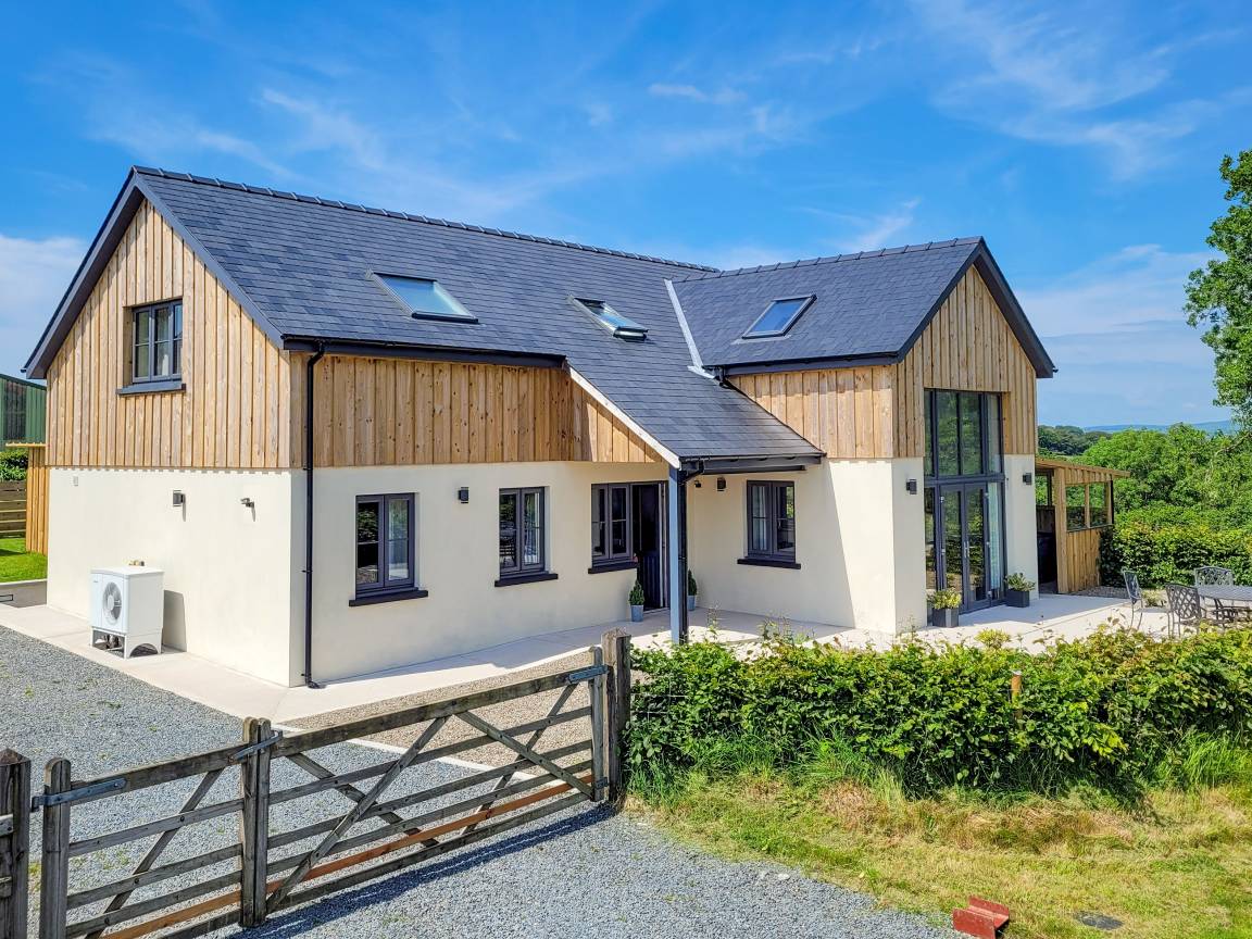 Cottage ∙ 4 Bedrooms ∙ 7 Guests - Carmarthenshire