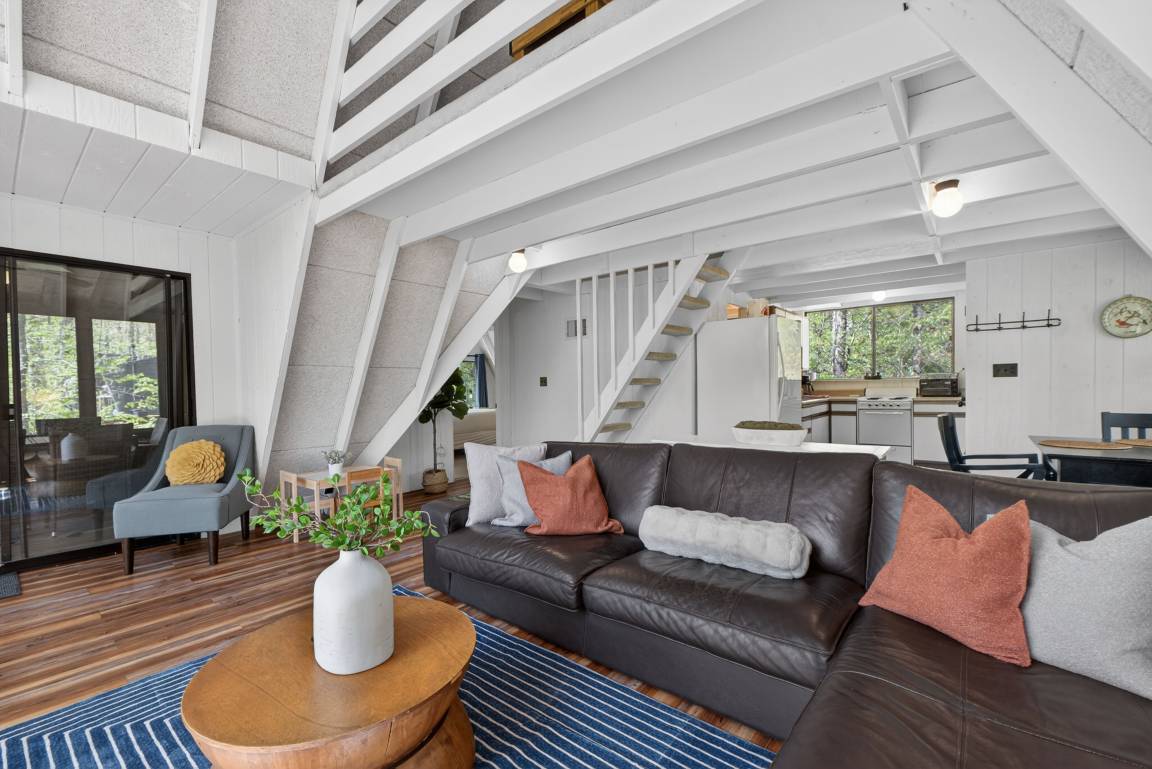 86 M² Chalet ∙ 3 Bedrooms ∙ 8 Guests - Innsbrook, MO