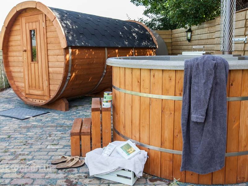 House ∙ 10 Bedrooms ∙ 24 Guests - Tiel