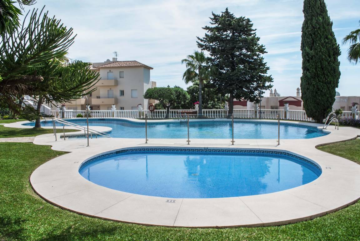 80 M² Apartamento ∙ 2 Habitaciones ∙ 6 Huéspedes - Calahonda