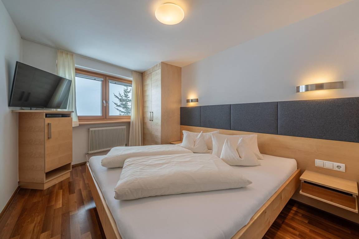 65 M² Hotel ∙ 2 Bedrooms ∙ 4 Guests - Soelden