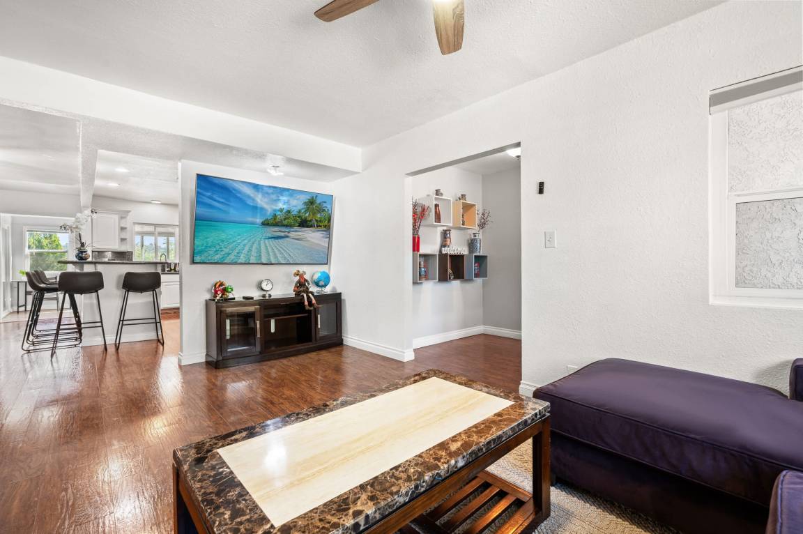 House ∙ 3 Bedrooms ∙ 6 Guests - Pomona, CA