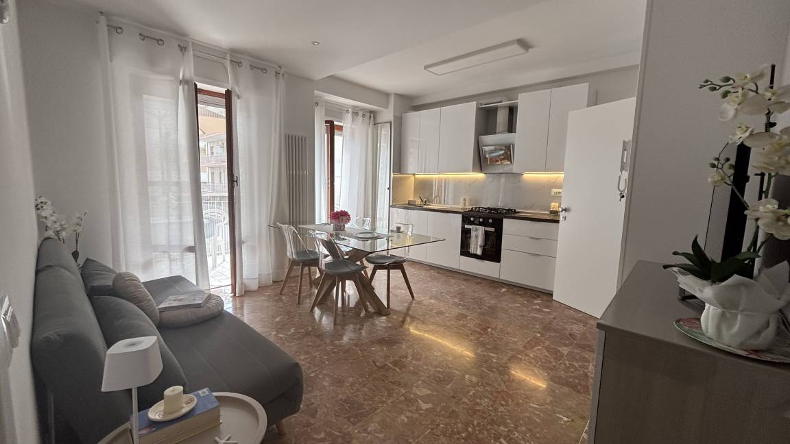 100 M² Apartment ∙ 3 Bedrooms ∙ 8 Guests - San Benedetto del Tronto