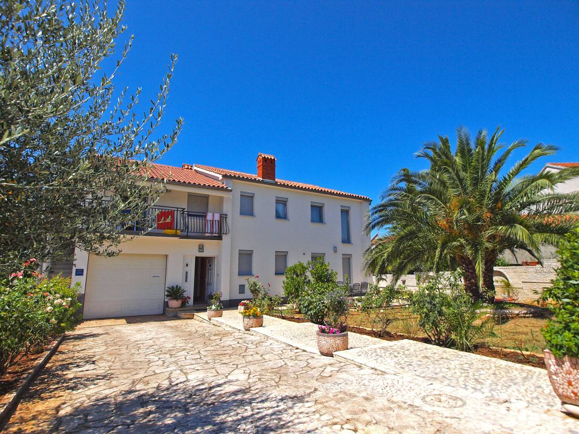 25 M² Apartment ∙ 1 Bedroom ∙ 4 Guests - Peroj