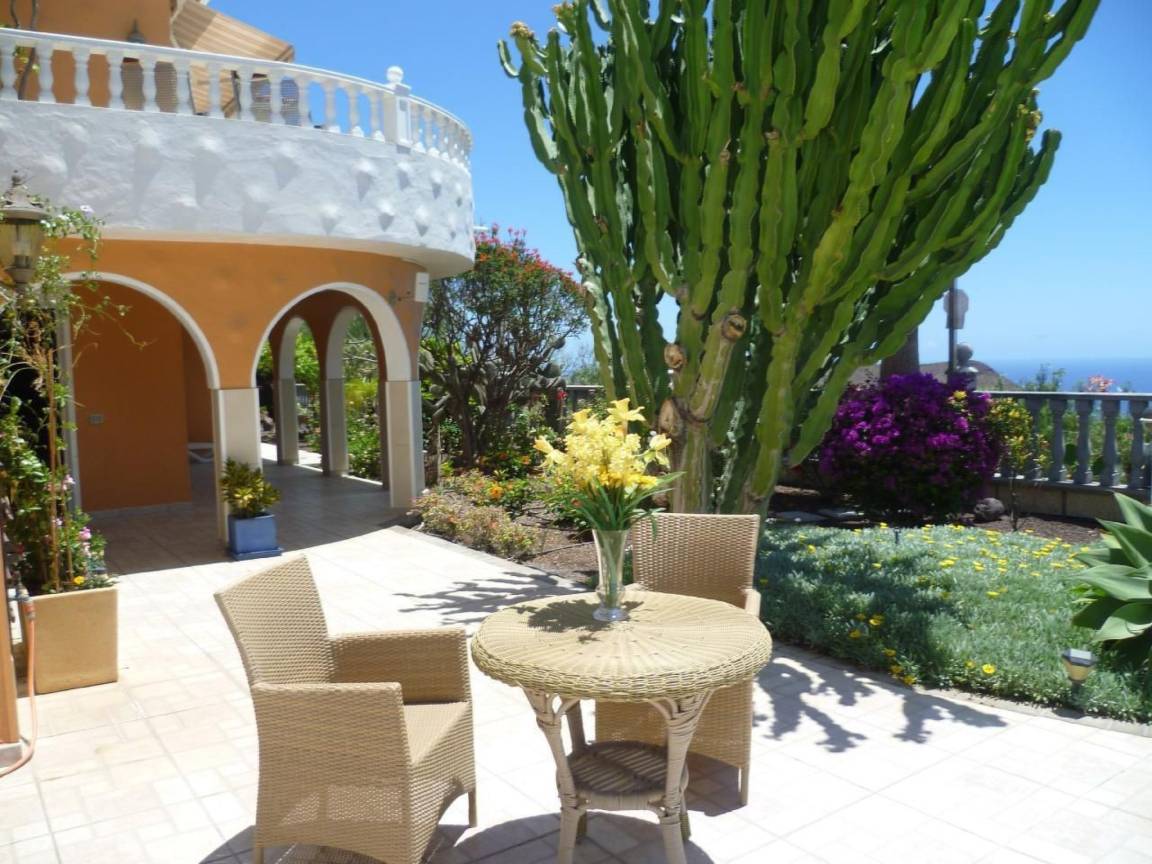 150 M² Apartamento ∙ 3 Habitaciones ∙ 6 Huéspedes - Los Cristianos