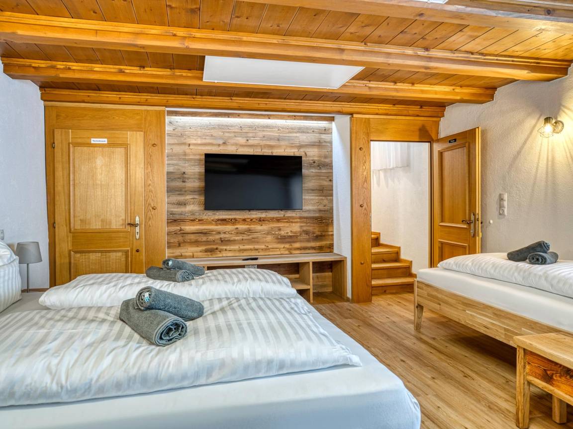 102 M² Ferienwohnung ∙ 3 Schlafzimmer ∙ 6 Gäste - Samnaun