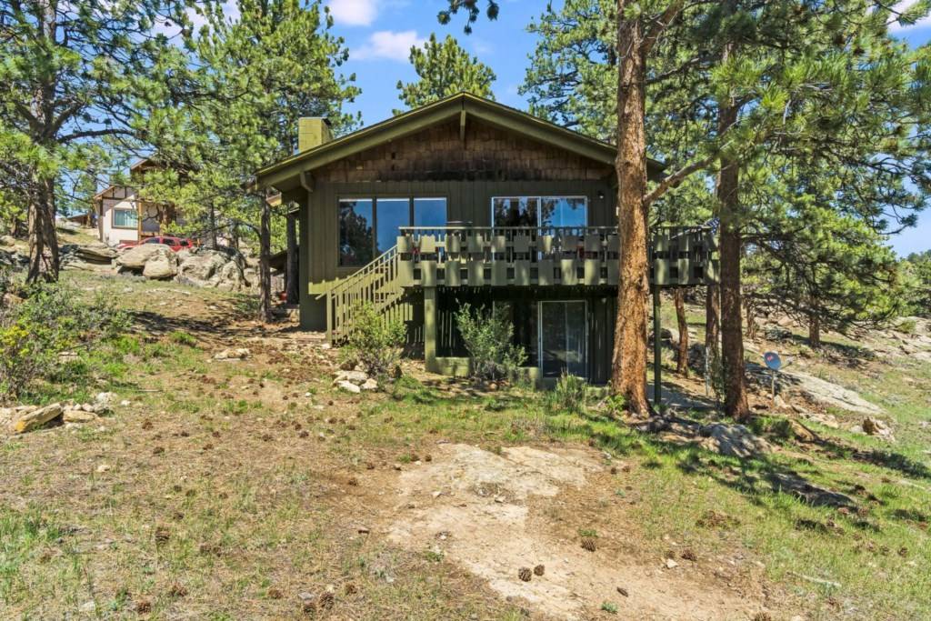 121 M² Cabin ∙ 2 Bedrooms ∙ 6 Guests - Estes Park, CO