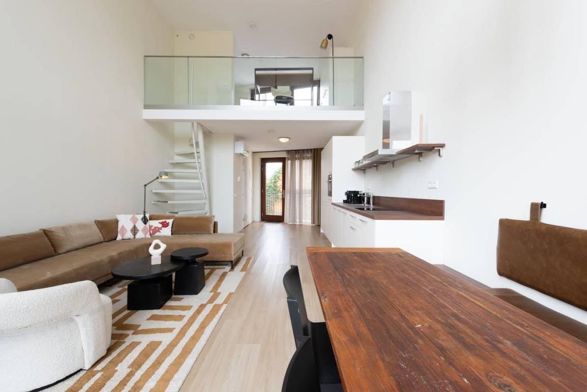 65 M² Appartement ∙ 3 Personnes - Delft