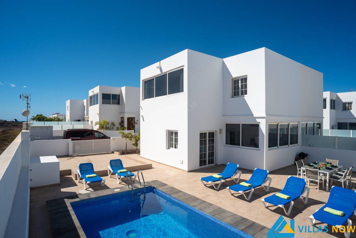103 M² Villa ∙ 3 Bedrooms ∙ 6 Guests - Playa Blanca