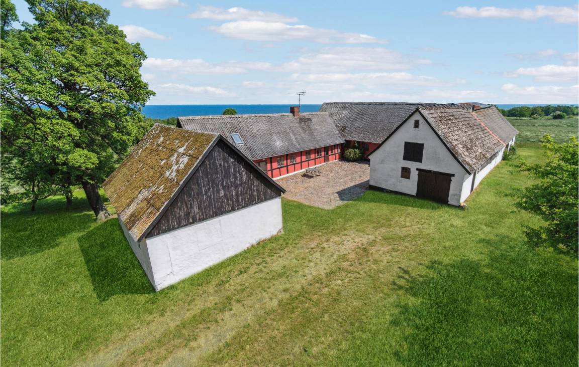 129 M² Casa Rural ∙ 3 Habitaciones ∙ 6 Huéspedes - Bornholm