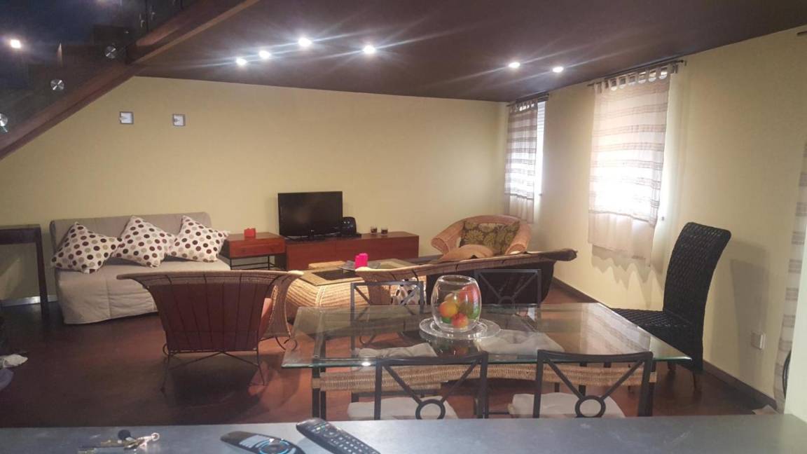 90 M² Apartamento ∙ 2 Habitaciones ∙ 5 Huéspedes - Loures