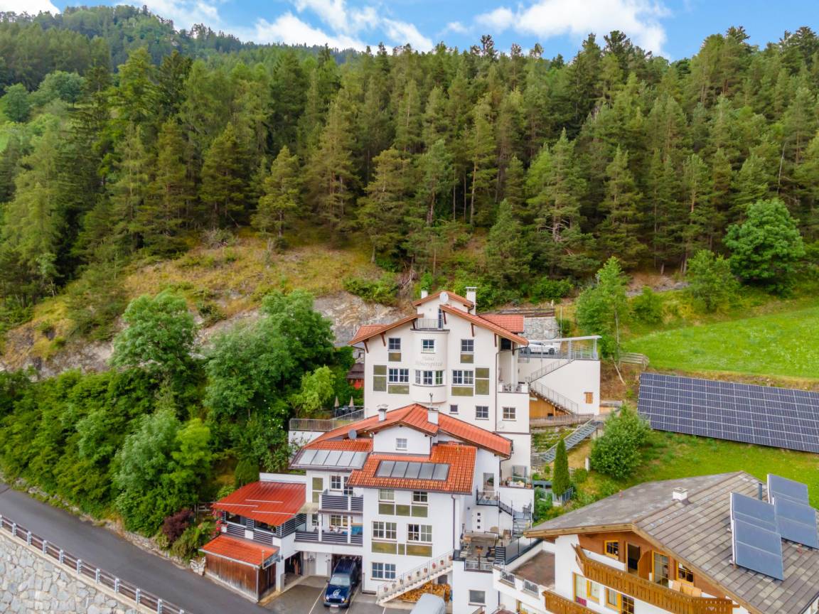200 M² House ∙ 4 Bedrooms ∙ 10 Guests - Kaunertal