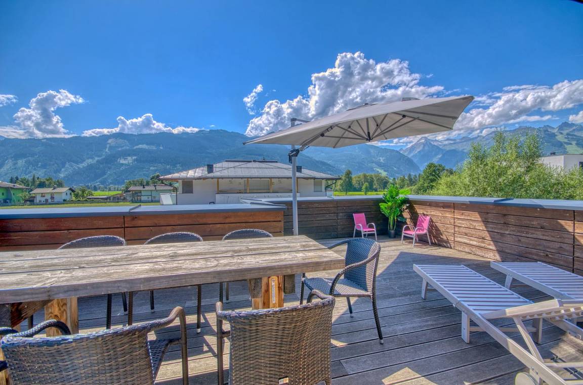 110 M² Apartment ∙ 3 Bedrooms ∙ 8 Guests - Zell am See