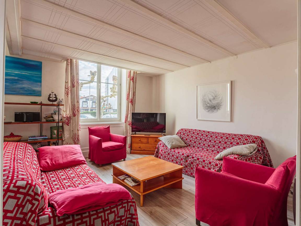 90 M² Apartment ∙ 3 Bedrooms ∙ 6 Guests - Biarritz