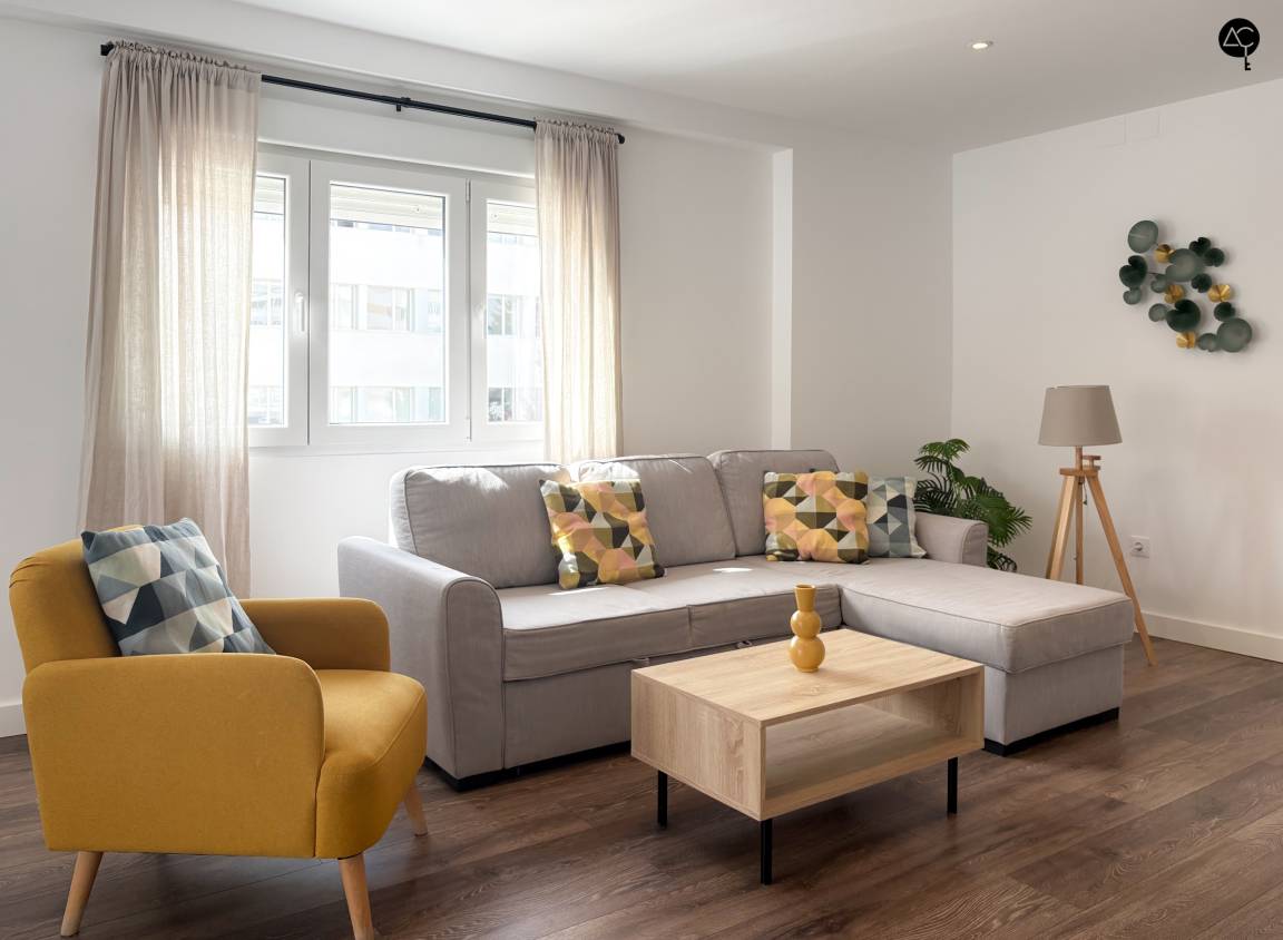 90 M² Apartment ∙ 2 Bedrooms ∙ 6 Guests - Cádiz