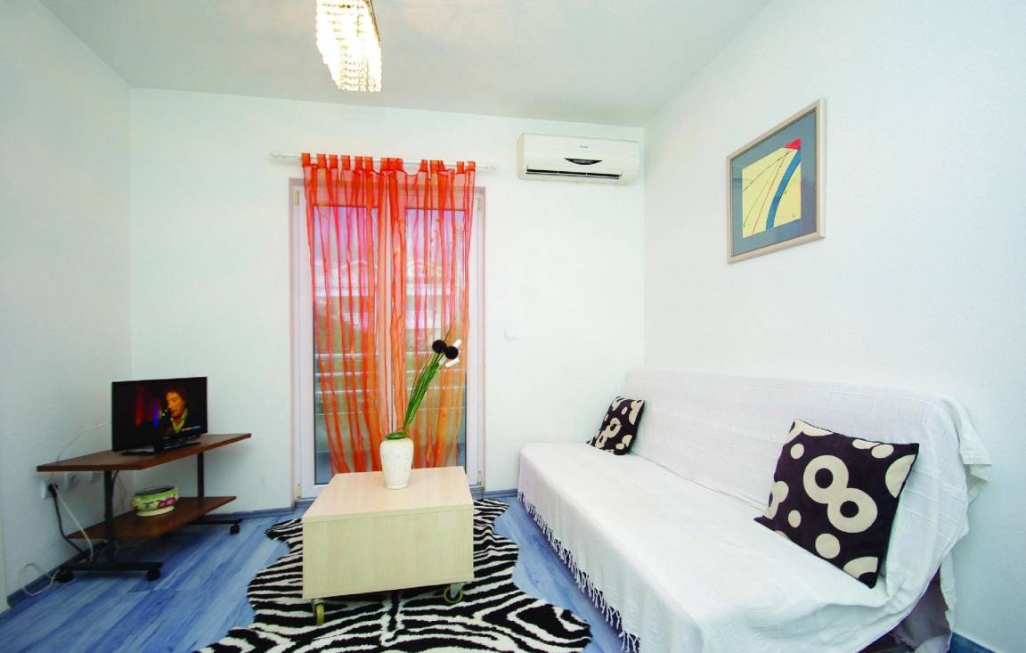 38 M² Apartament ∙ 1 Sypialnia ∙ 4 Gości - Makarska