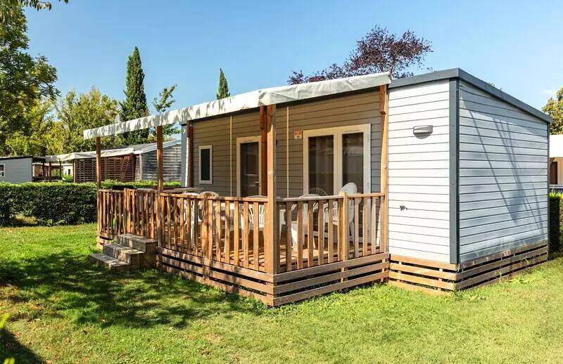 24 M² Caravan ∙ 2 Bedrooms ∙ 4 Guests - Garda