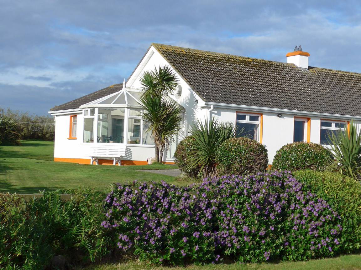 60 M² Cottage ∙ 2 Bedrooms ∙ 4 Guests - Ireland