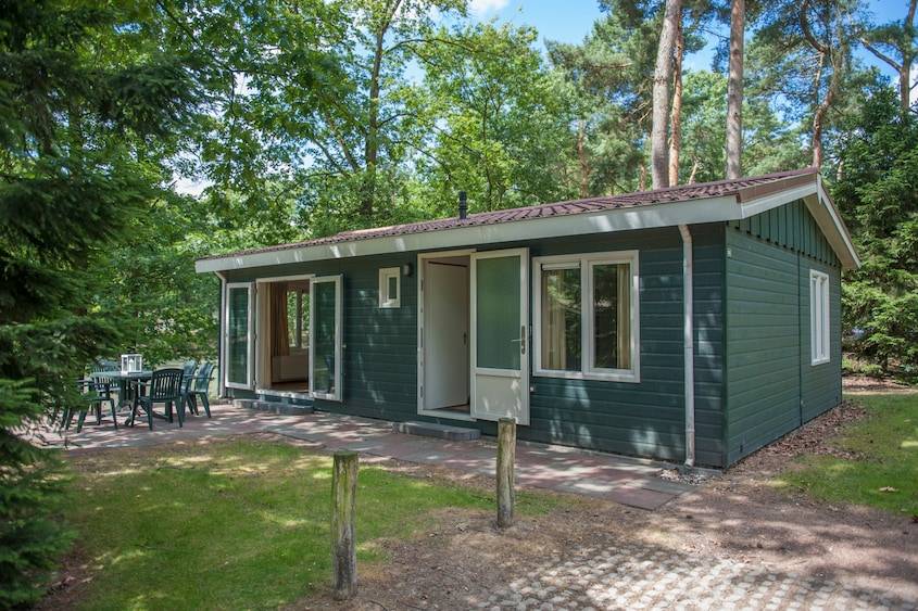 62 M² Chalet ∙ 3 Bedrooms ∙ 6 Guests - Eindhoven