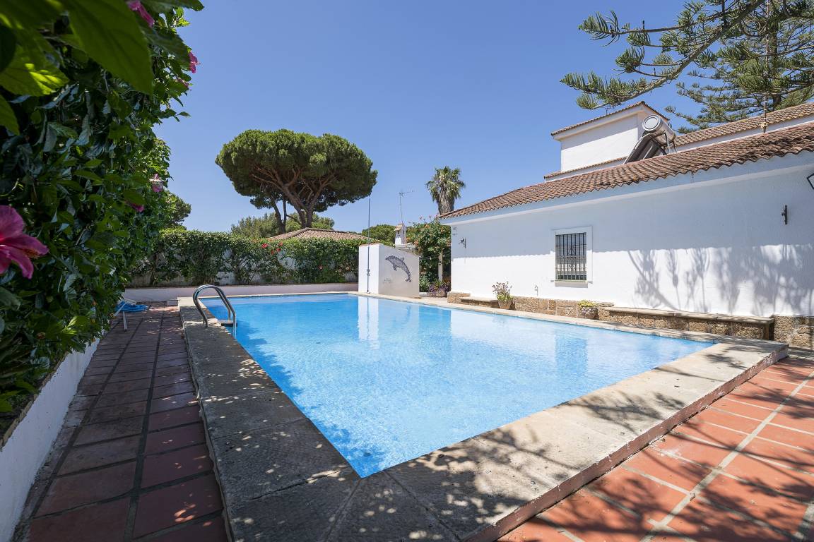 390 M² Villa ∙ 4 Schlafzimmer ∙ 8 Gäste - Novo Sancti Petri