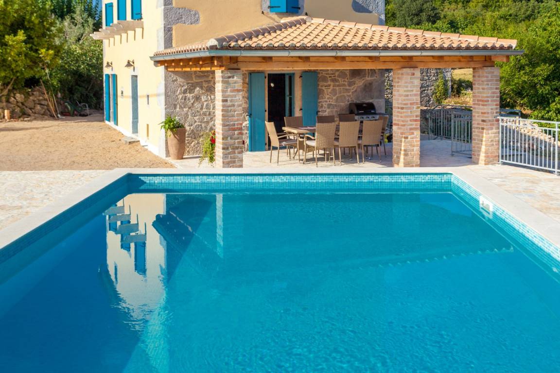 250 M² Villa ∙ 3 Habitaciones ∙ 8 Huéspedes - Krk