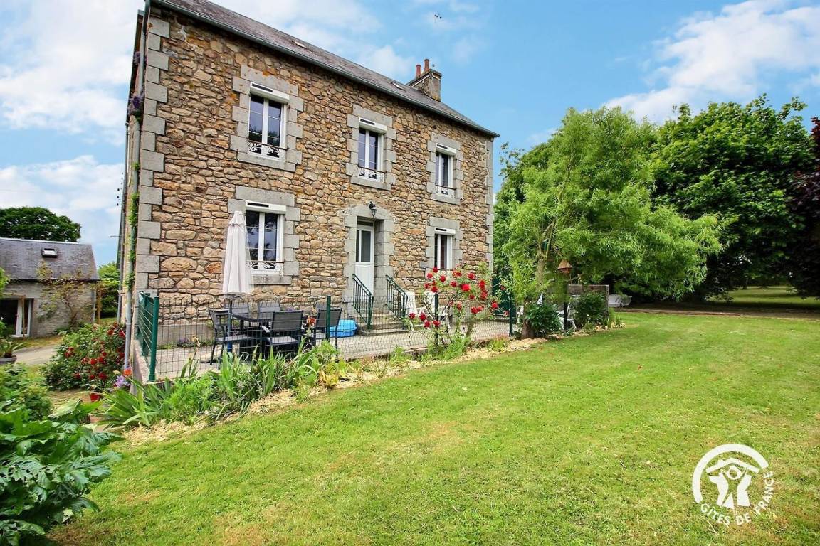 91 M² Gîte ∙ 3 Chambres ∙ 6 Personnes - Côtes-d'Armor