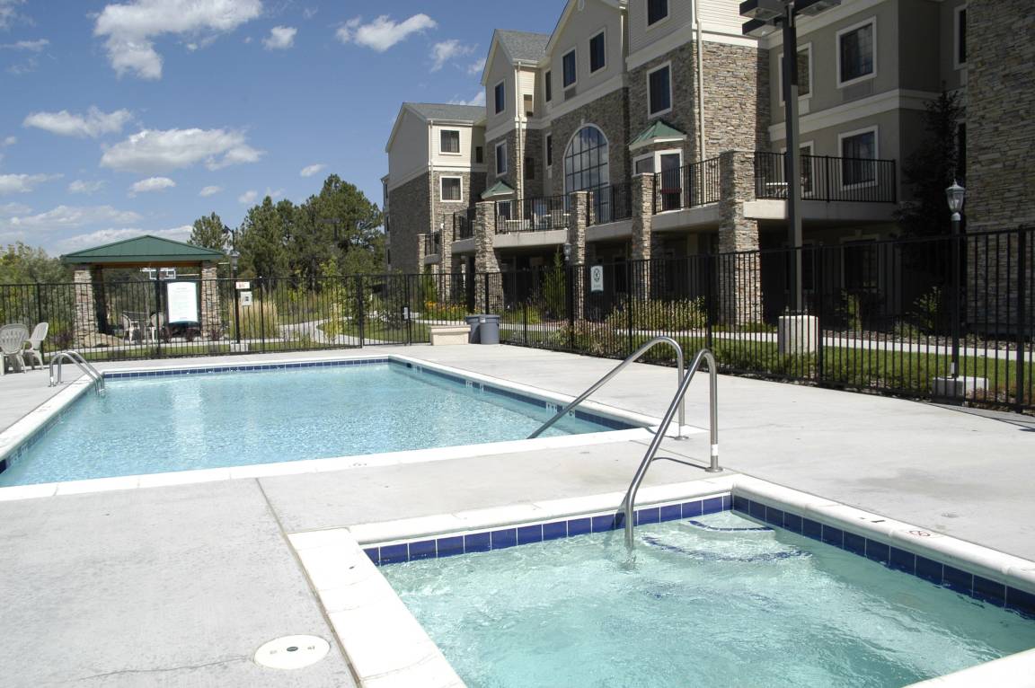 Condo ∙ 1 Bedroom ∙ 3 Guests - Colorado Springs, CO