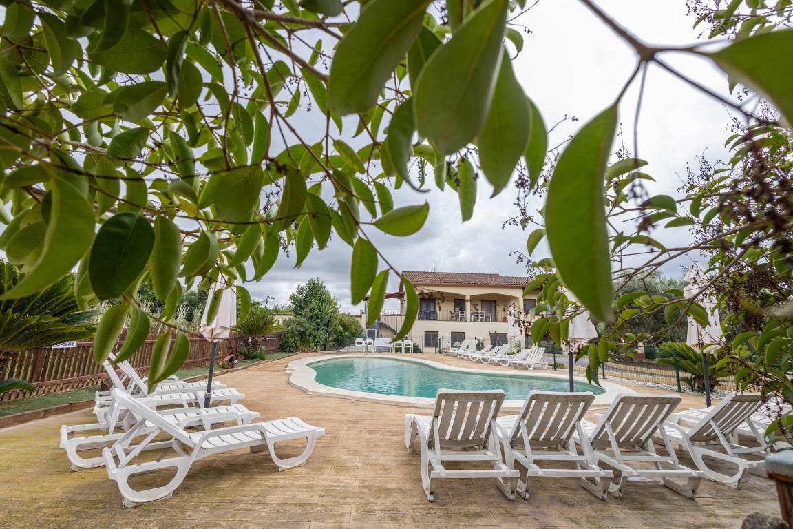 100 M² Casa ∙ 4 Habitaciones ∙ 8 Huéspedes - Caldes de Montbui